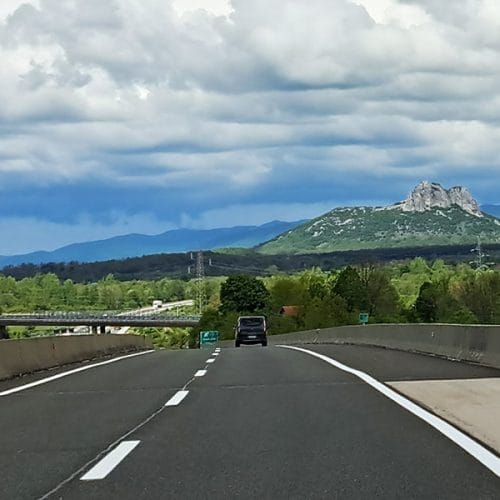 Garje: Simptomi, znaki in zdravljenje doma (otroci, odrasli)